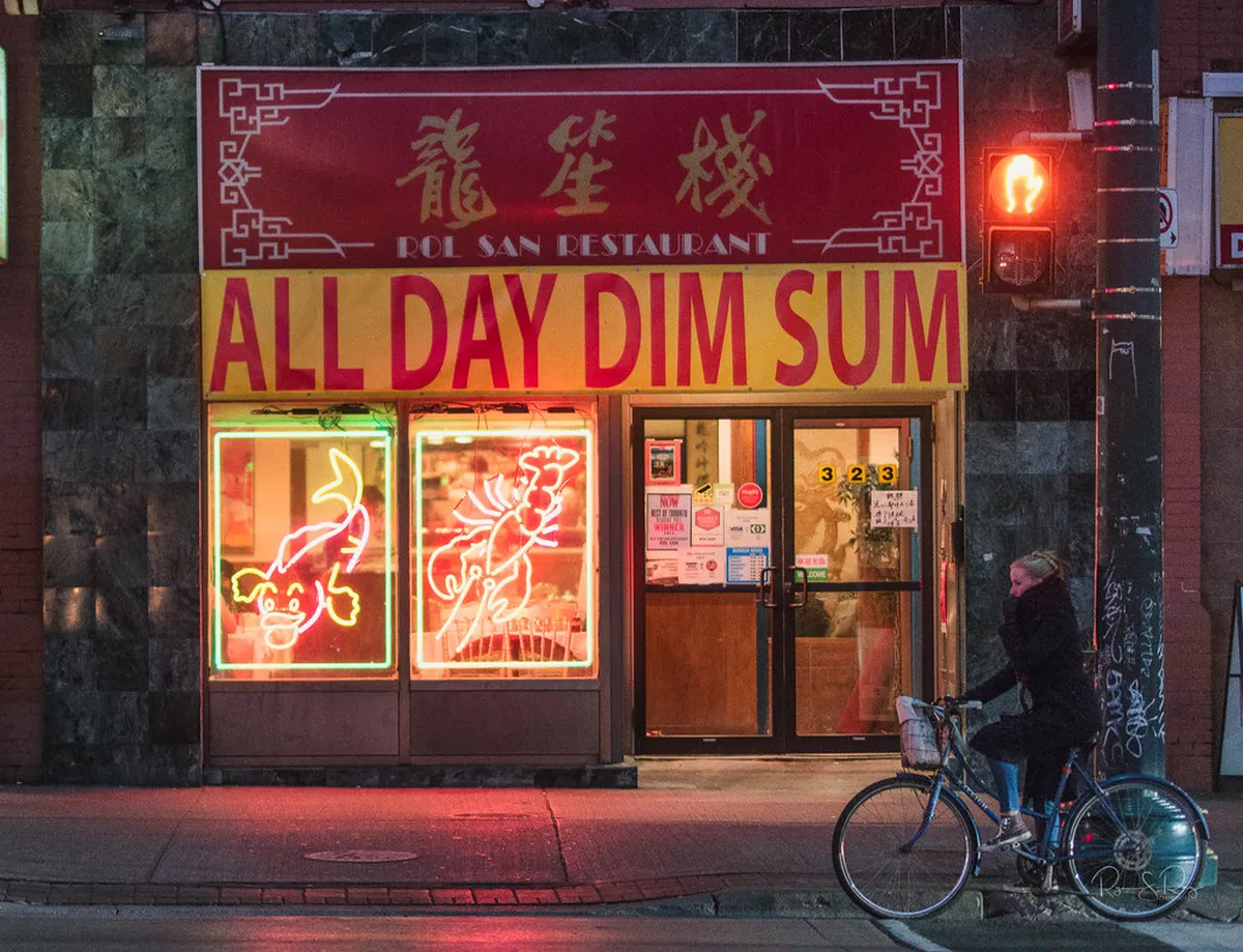 Toronto Cuisines: Explore Diverse Local Flavors