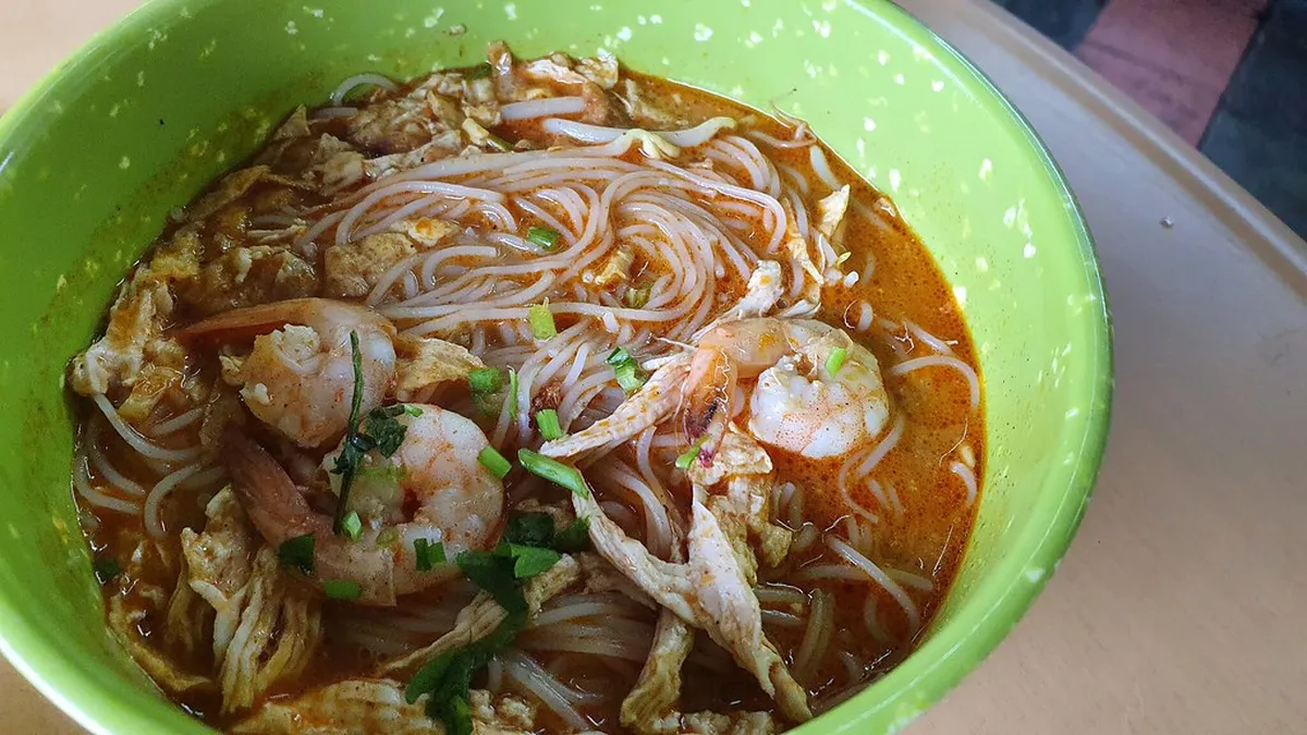 Kuching Cuisines: Discover Local Flavors and Dining Gems